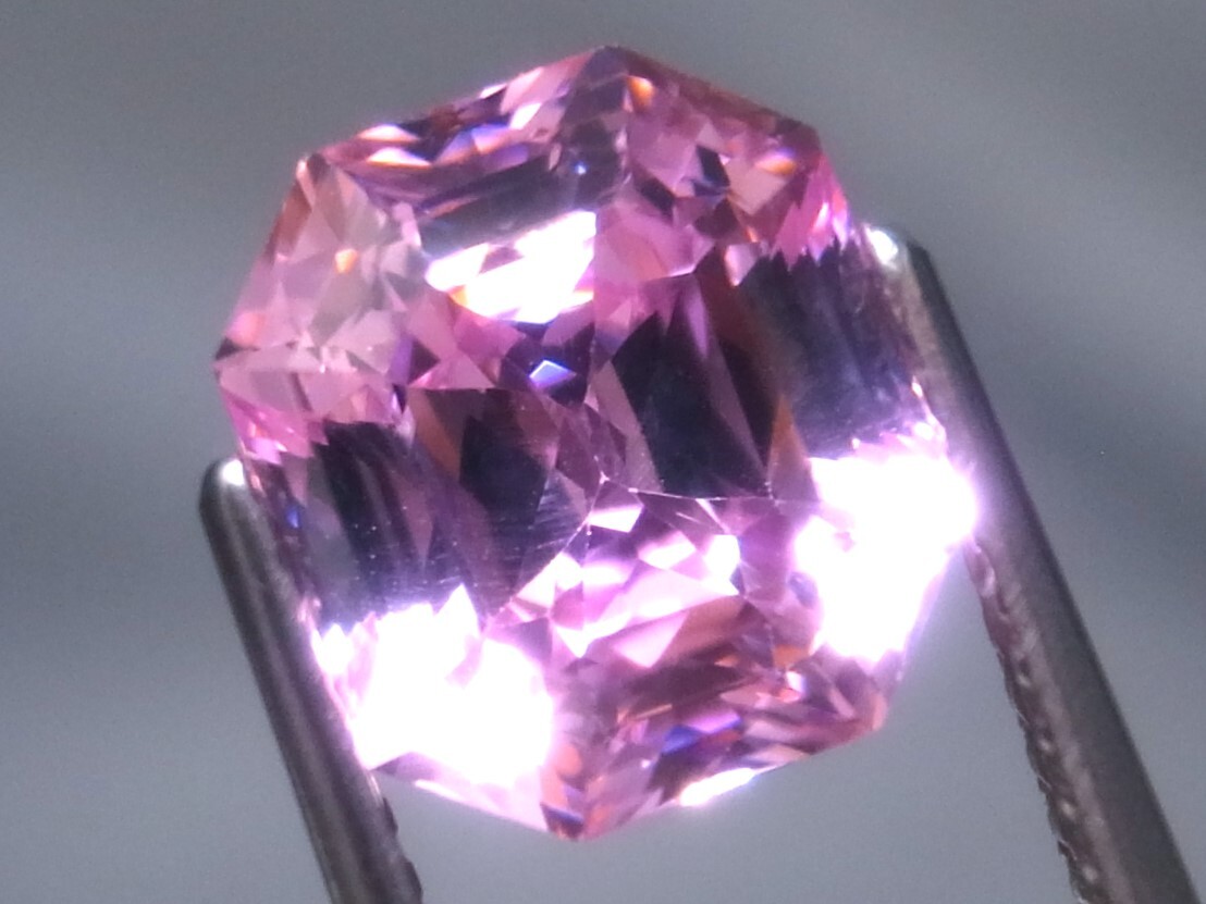 Yahoo!オークション - 5.39ct a 新品・最先端技術のレーザー光線による...