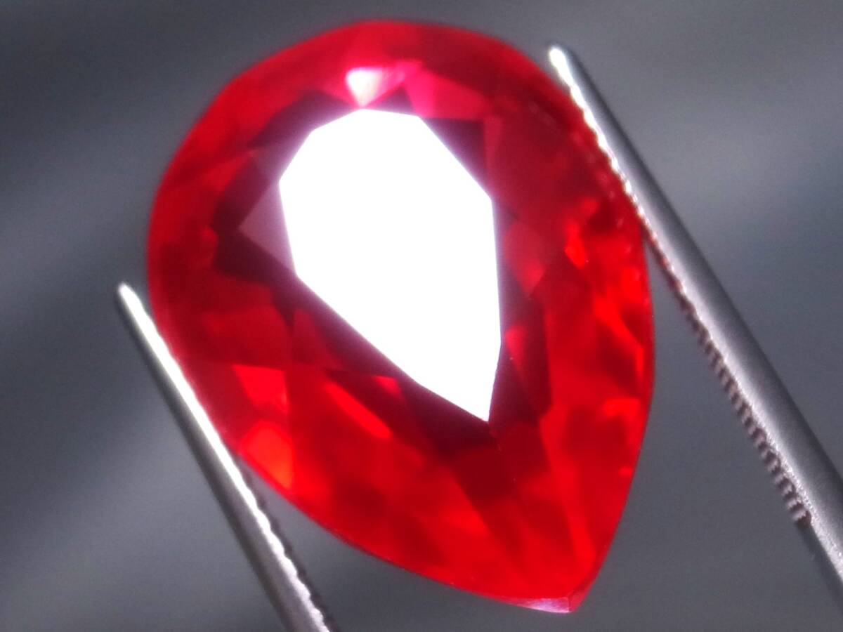 Yahoo!オークション - 25.97ct 新品・特大サイズ・ピジョンブラッドカ...