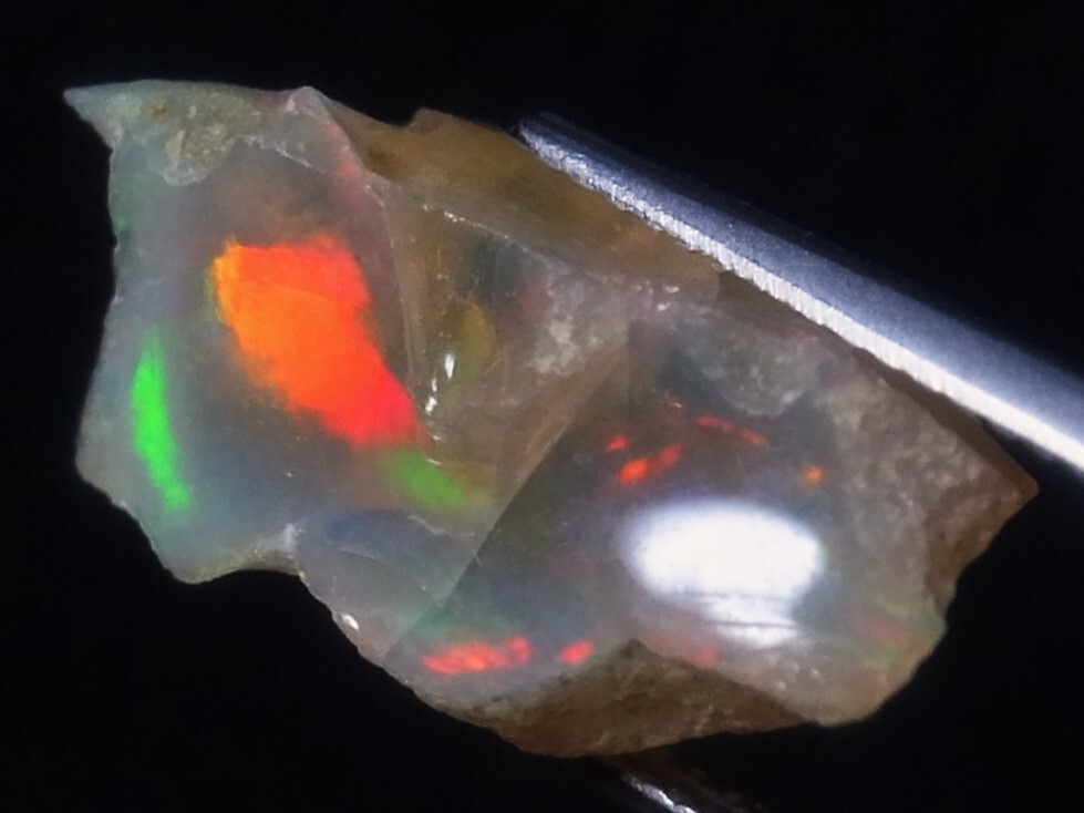 Yahoo!オークション - 9.49ct 新品・天然クリスタルオパール母岩付き原...