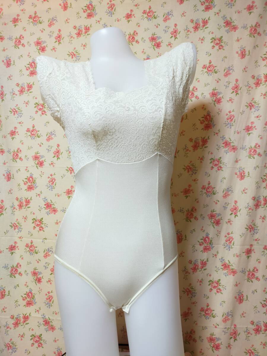 Yahoo!オークション - 美品 シャルレ CHARLE ANCY 上半身綺麗なレース ...