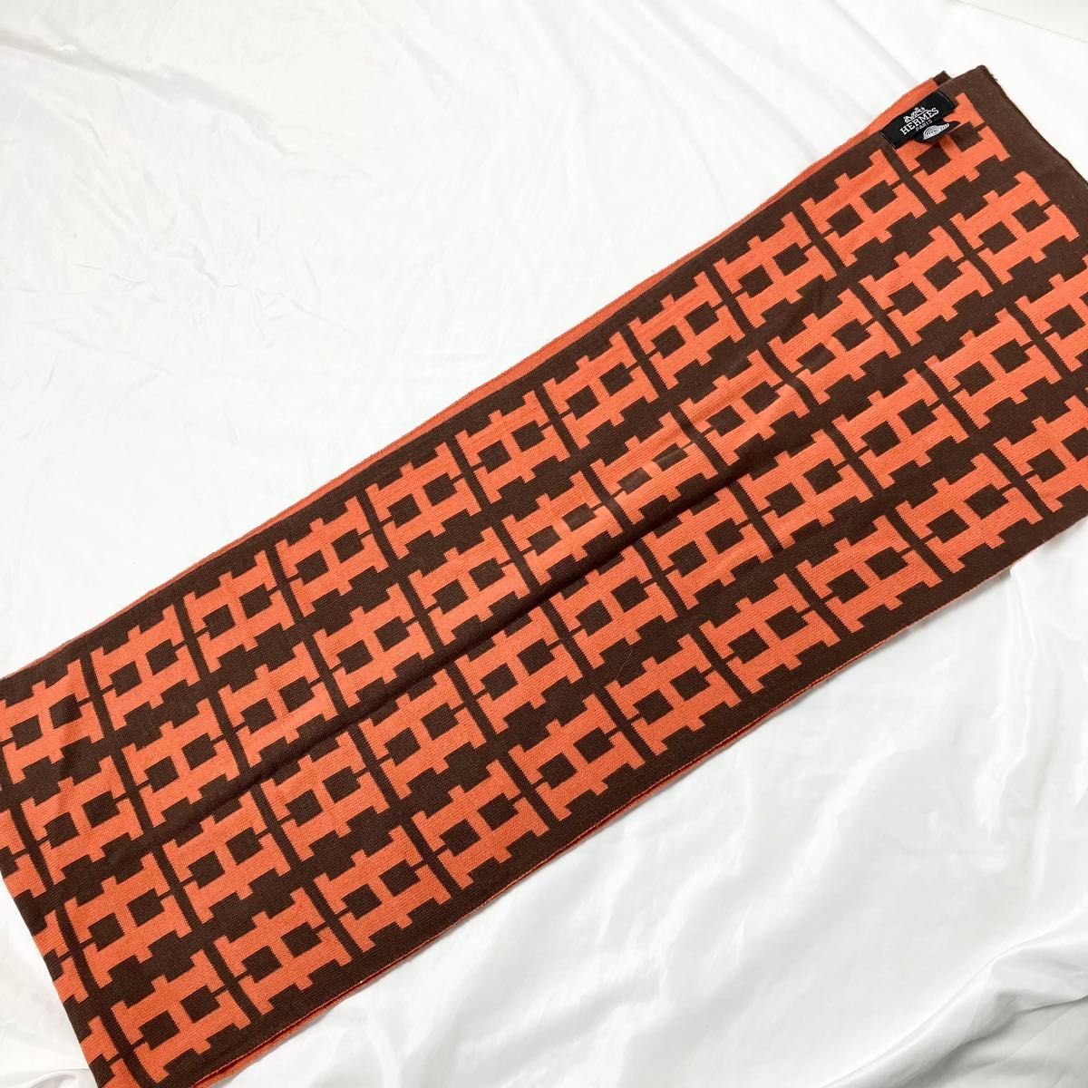 極美品】 HERMES リバーシブル ウール マフラー H柄 オレンジ 極美品】 HERMES リバーシブル ウール マフラー H柄 オレンジ