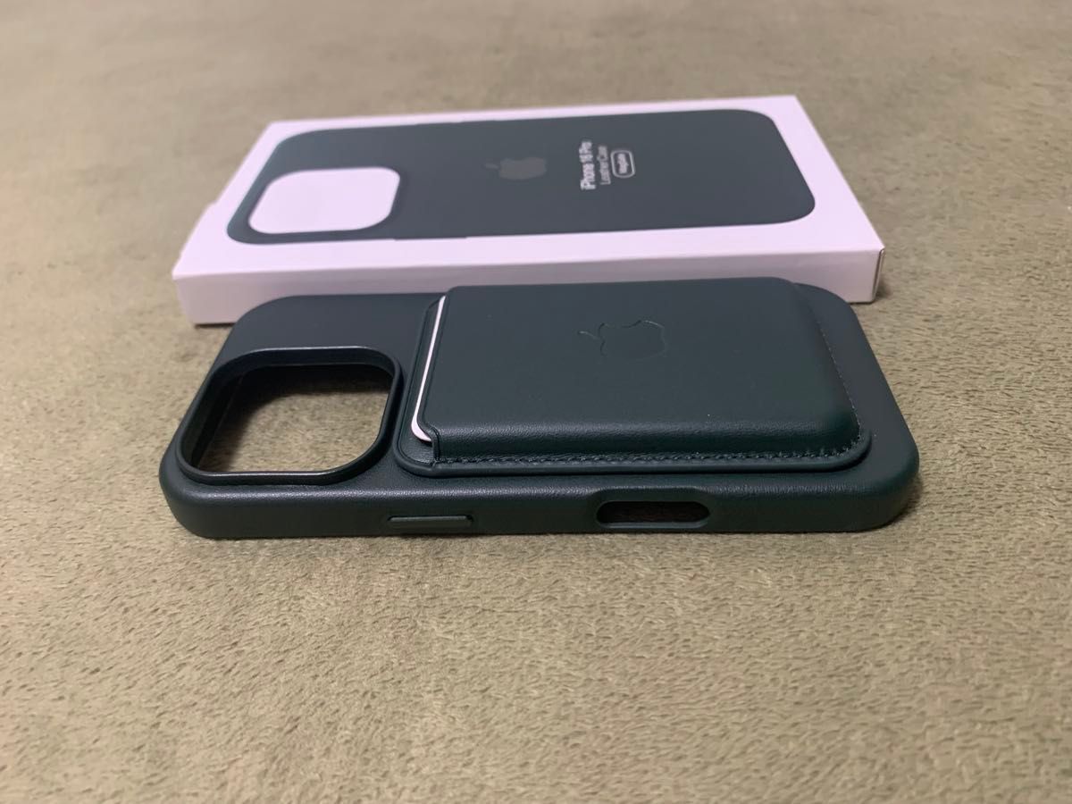 iPhone16PRO 純正レザーケース+純正レザーカードケース未使用 iPhone16PRO 純正レザーケース+純正レザーカードケース未使用