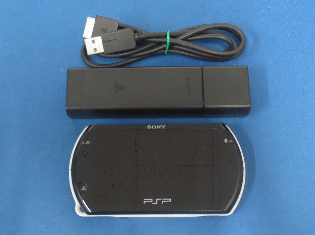 Yahoo!オークション - SCE PSP go本体 PSP-N1000 ACアダプタ＆USBケー...