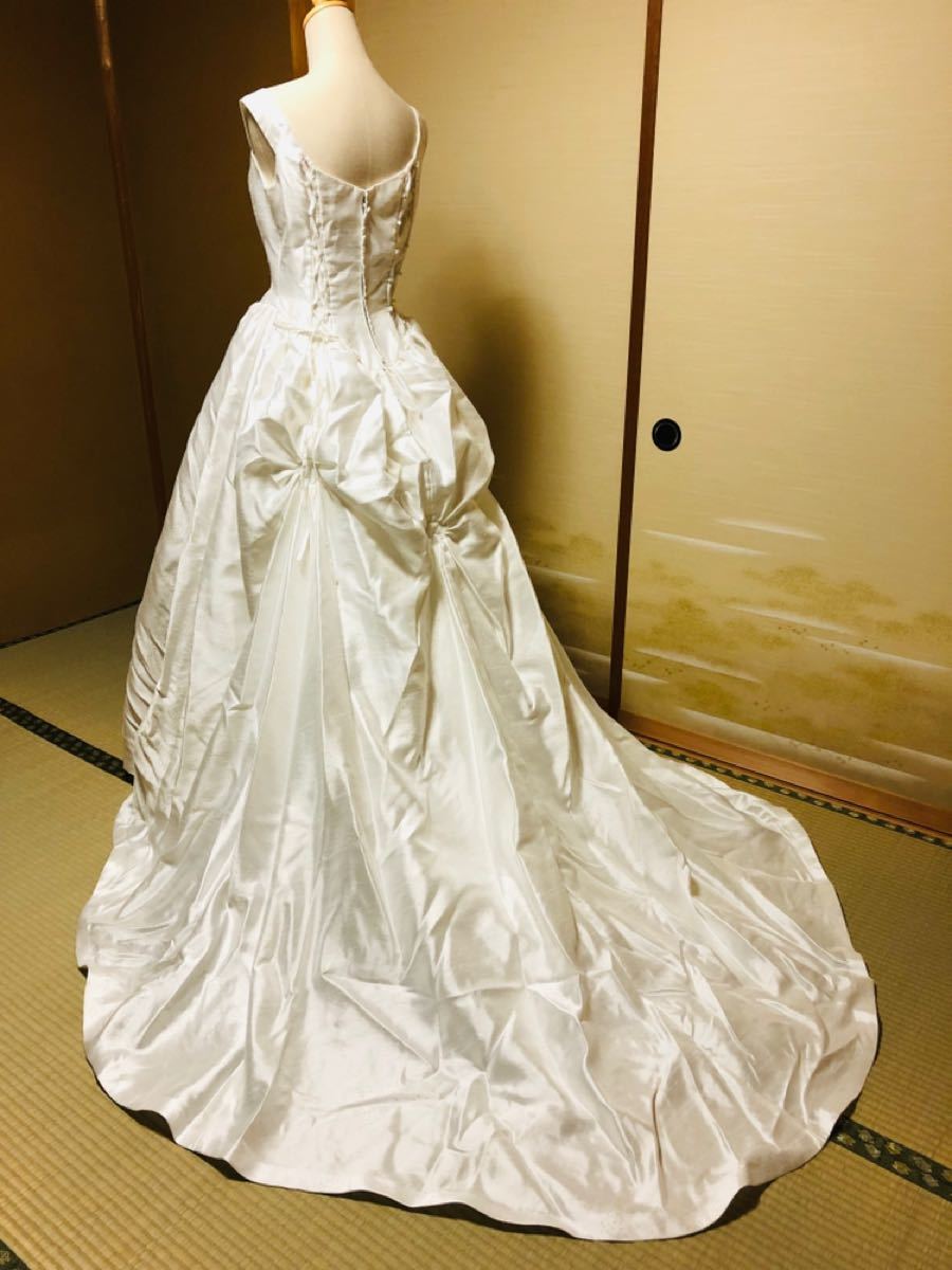 お取引中 Tウエディングドレス織柄・吹付サテン 9号|Yahoo お取引中 Tウエディングドレス織柄・吹付サテン 9号|Yahoo