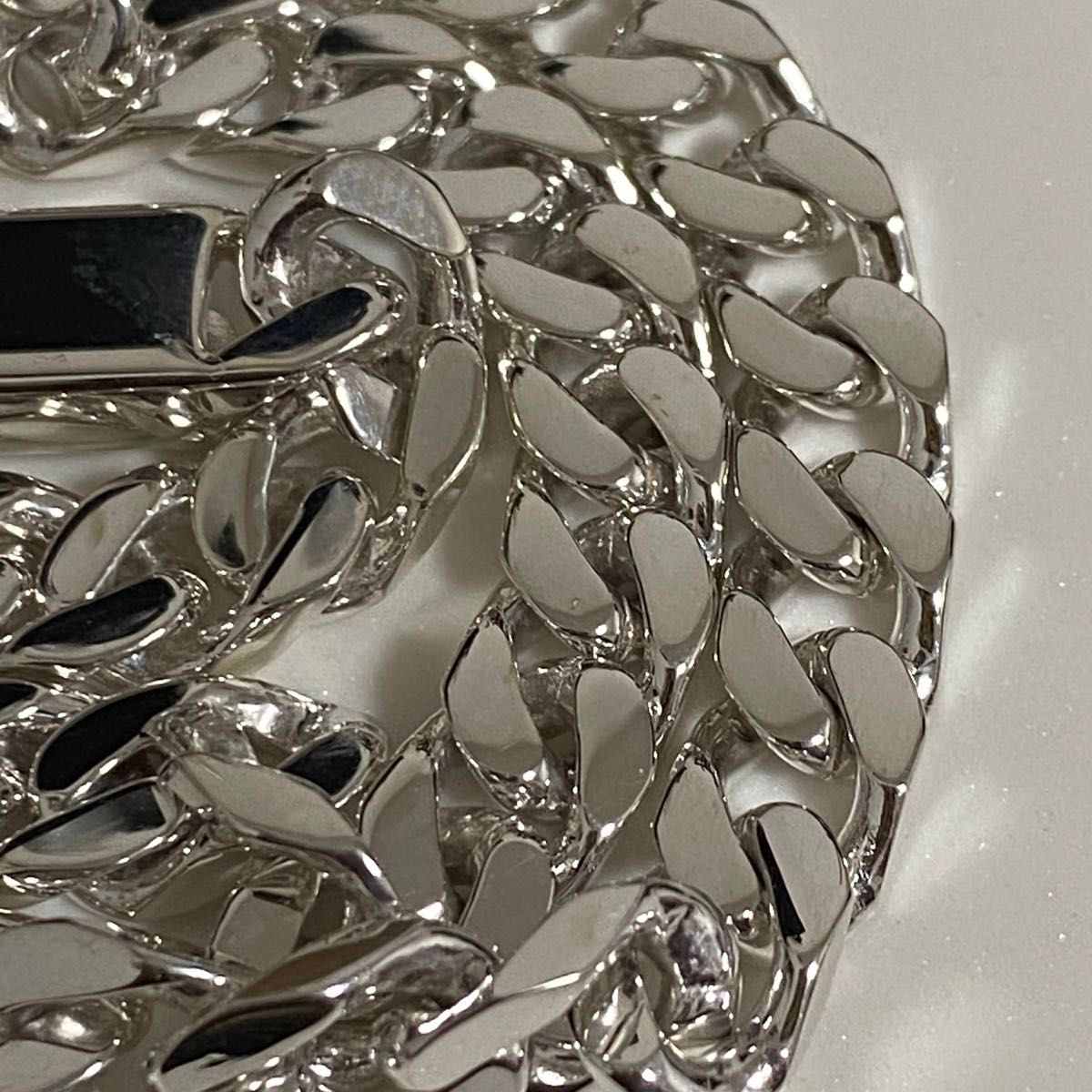 GUCCI 新品同様品 G刻印シルバーネックレス 喜平チェーン 極美品 GUCCI 新品同様品 G刻印シルバーネックレス 喜平チェーン 極美品
