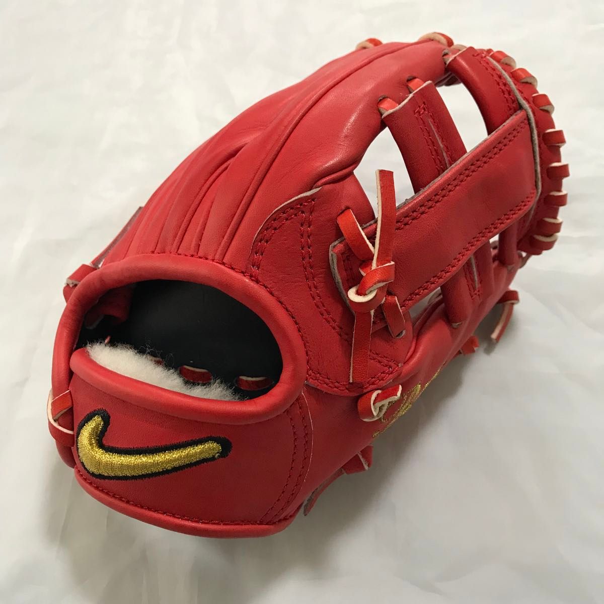 NIKE ナイキ ジュニア 幼児向け オーダーグローブ レッド 美品 NIKE ナイキ ジュニア 幼児向け オーダーグローブ レッド 美品