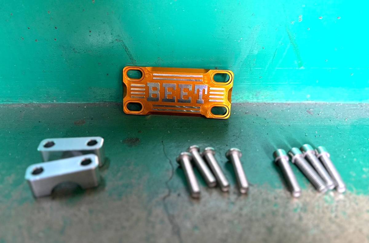 ハンドルクランプブレースキット ロゴ有 金E/ 超 XJRハンドルポストZRXゼファーCB400SFジェイドBEETホーネットGSX400バリオス(その他)｜売買されたオークション情報 ...