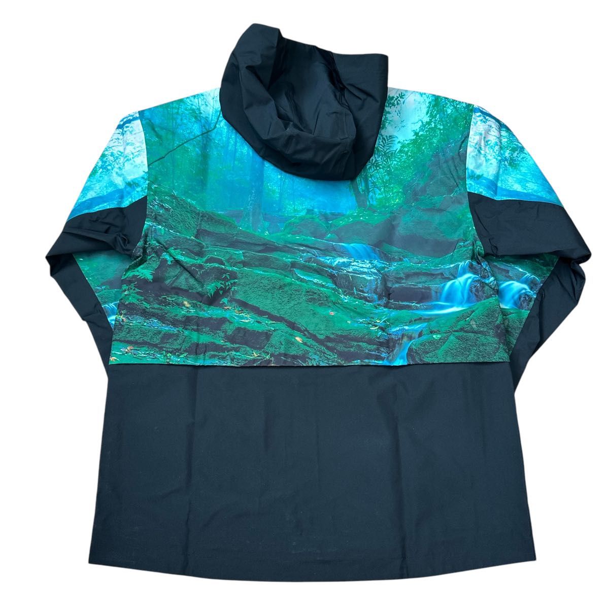 新品/adidas アディダス ナイロンジャケット ブラック 総柄 新品/adidas アディダス ナイロンジャケット ブラック 総柄
