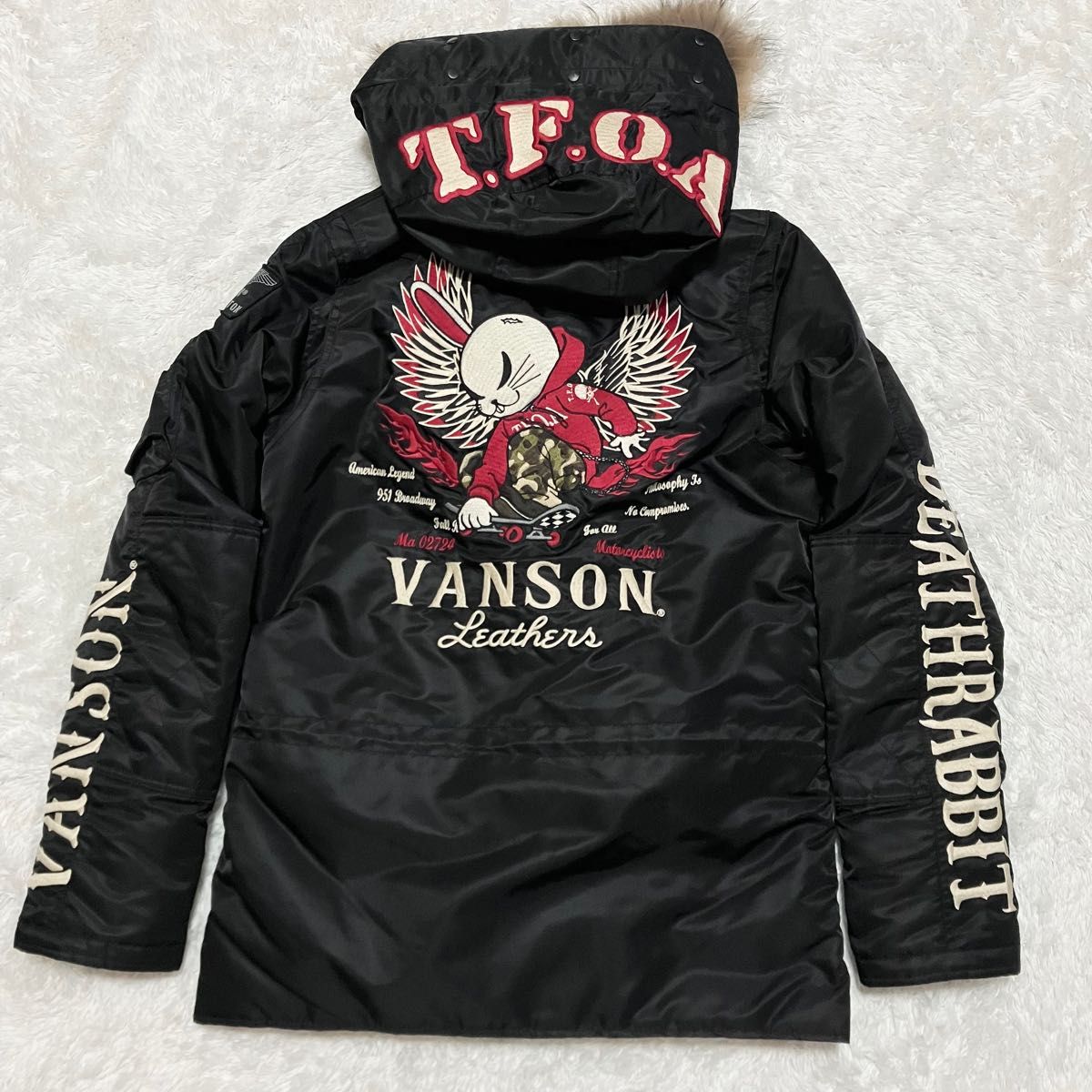 即完売品 VANSON バンソン N-3B フライトジャケット 刺繍ロゴ 即完売品 VANSON バンソン N-3B フライトジャケット 刺繍ロゴ