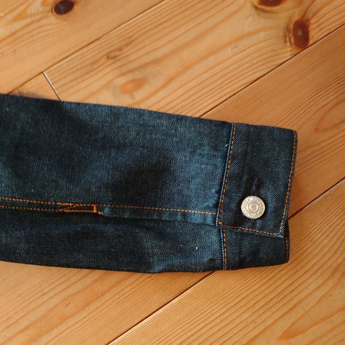 Yahoo!オークション - 美品【Levi’s】70505 濃紺 スモールe デニムジ...