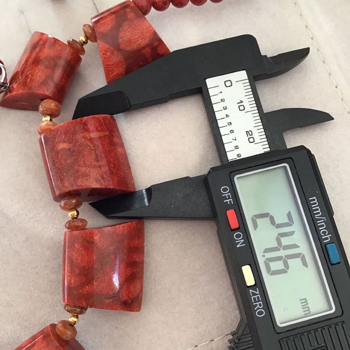 山珊瑚ネックレスイヤリングセット 天然石 サンゴ 希少 ケ41 山珊瑚ネックレスイヤリングセット 天然石 サンゴ 希少 ケ41