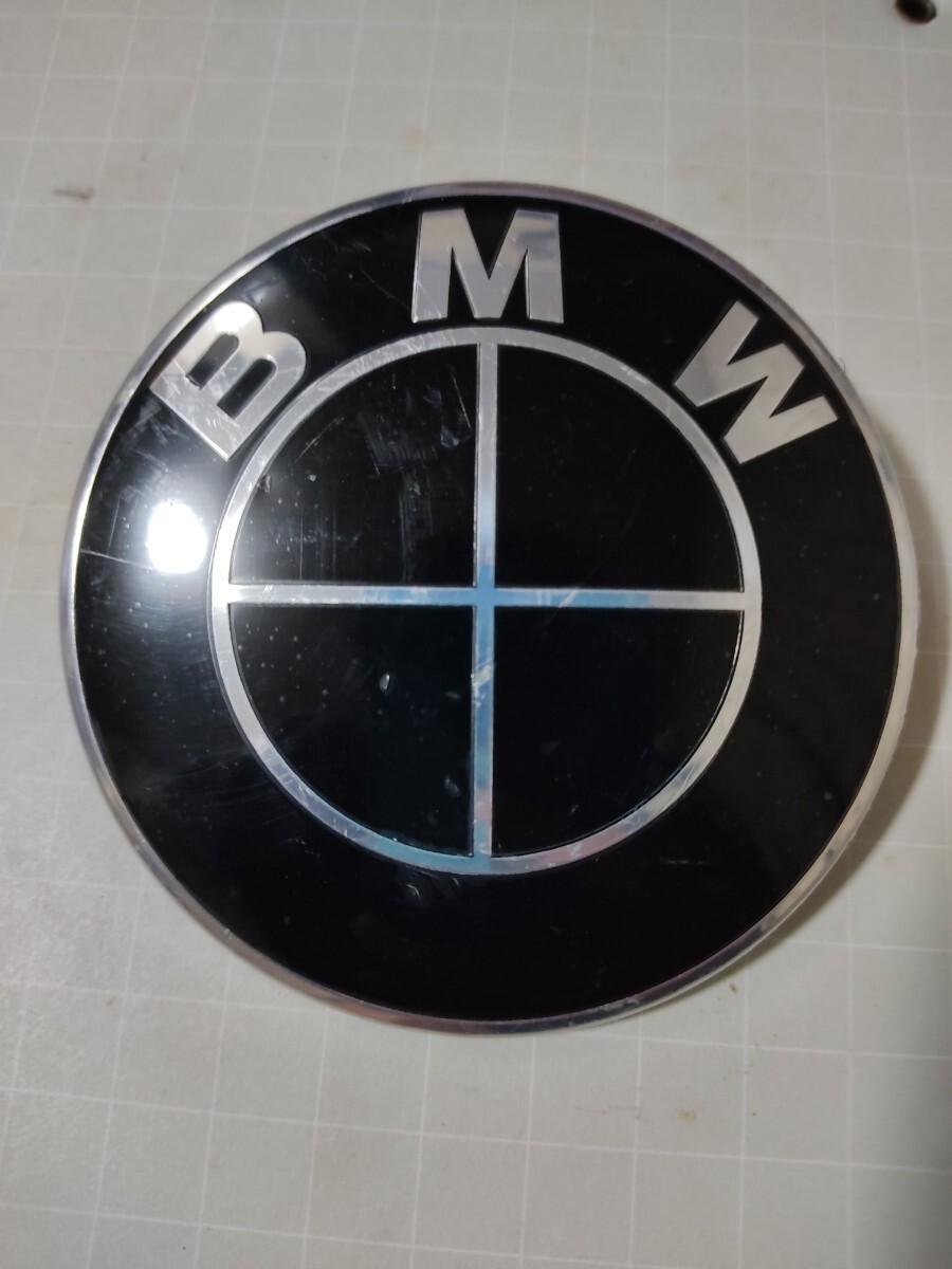 Yahoo!オークション - BMW ボンネットエンブレム ALL BLACK 82mm BMWエ...