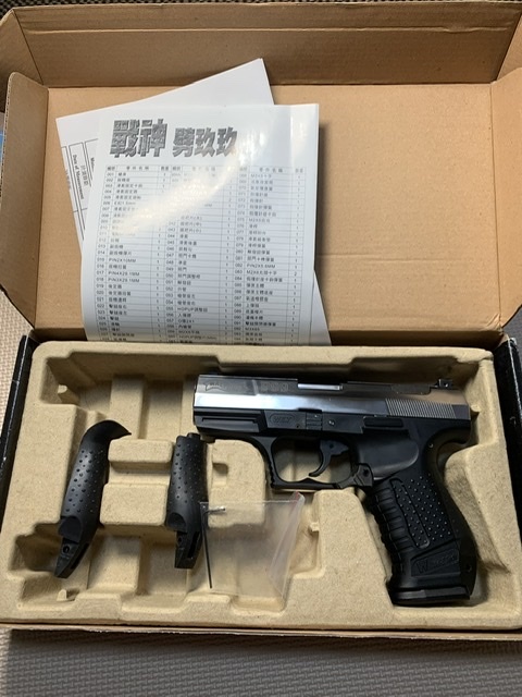 Yahoo!オークション - 【希少】WE ワルサーP99 GBB シルバースライド ...