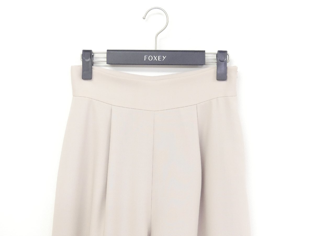 Yahoo!オークション - FOXEY パンツ アルペジオ 38 オイスターベージュ...