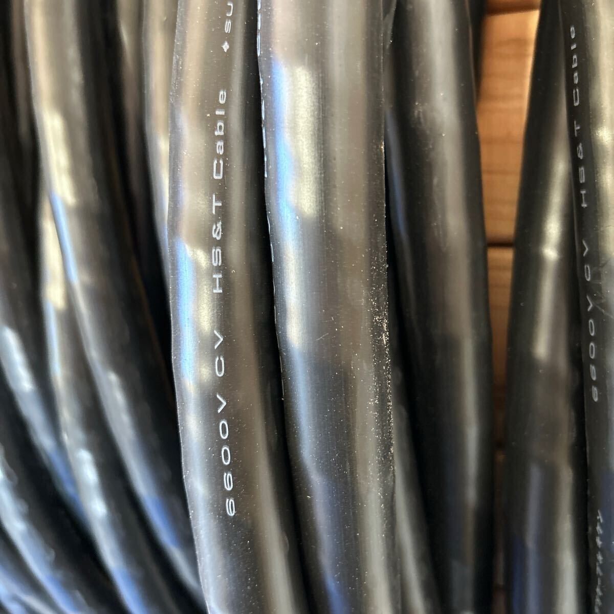 Yahoo!オークション - 高圧ケーブル 6600V CVT100sq 40M