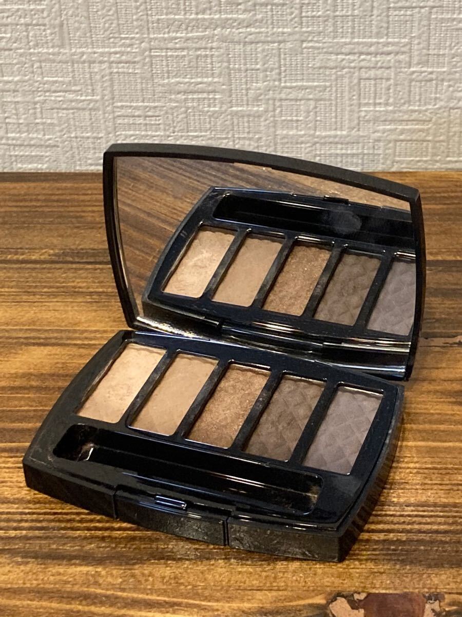 I4L355 シャネル CHANEL オンブル マトラッセ チャーミング アイシャドウ 9g(アイシャドウ)｜売買されたオークション情報、yahooの商品情報をアーカイブ公開 - オークファン ...