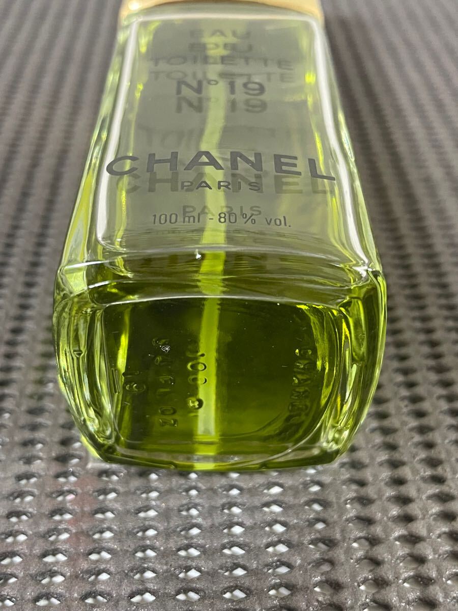 Yahoo!オークション - N4L381 シャネル NO19 オードトワレ EDT 香水 10...