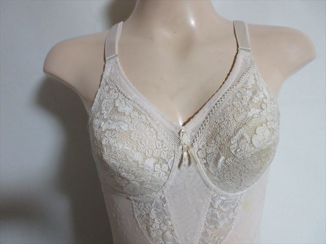 Yahoo!オークション - 3185 ≪A80L≫ wacoal 透けピチ 成熟エロス ボデ...