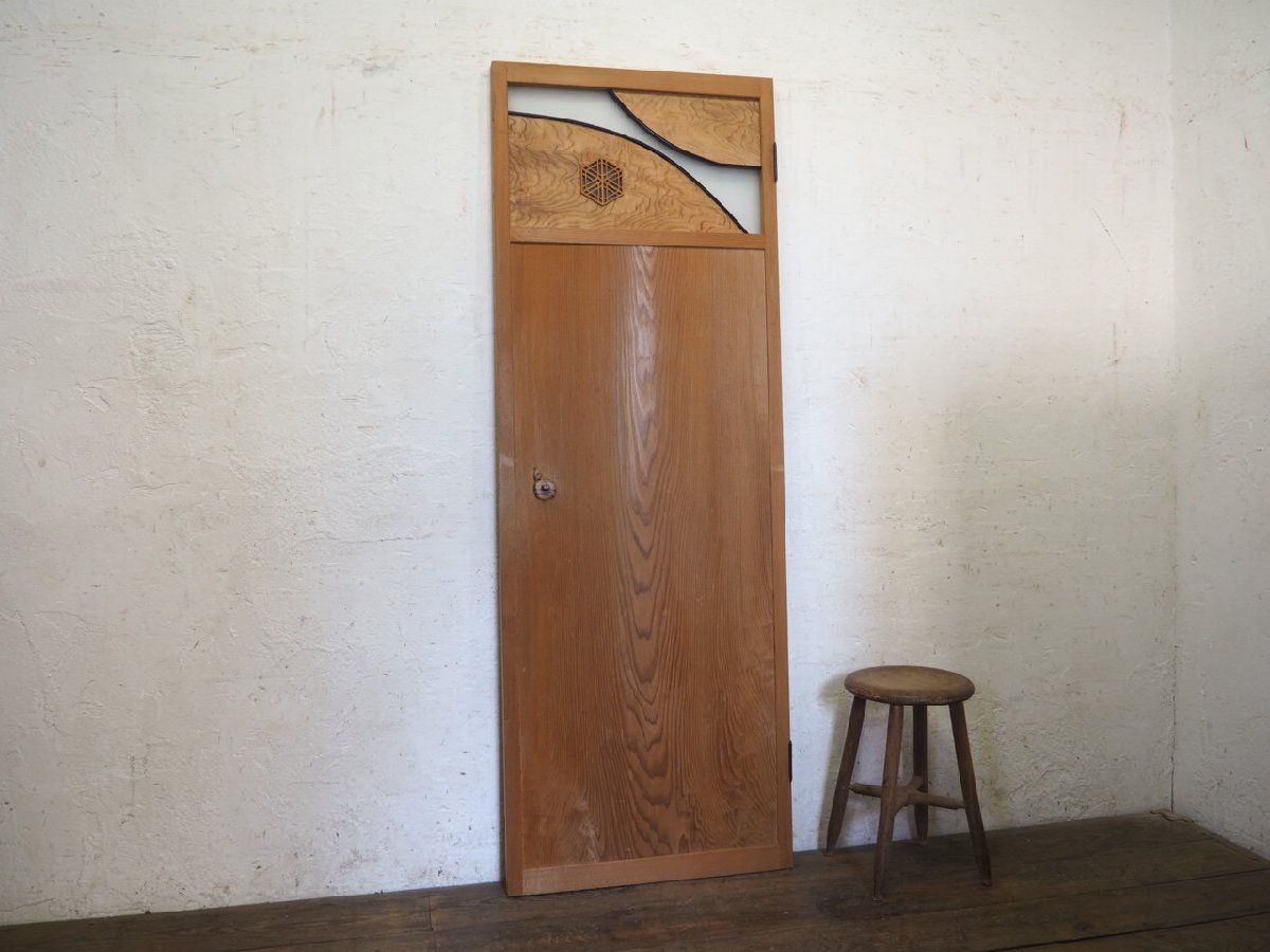 タT0145 (2)【H173cm×W62，5cm】 素敵なデザインの大きい古い木製ドア 建具 ガラス戸 内装 旅館 古民家 日本家屋 リフォーム レトロM下 アンティーク・コレクション