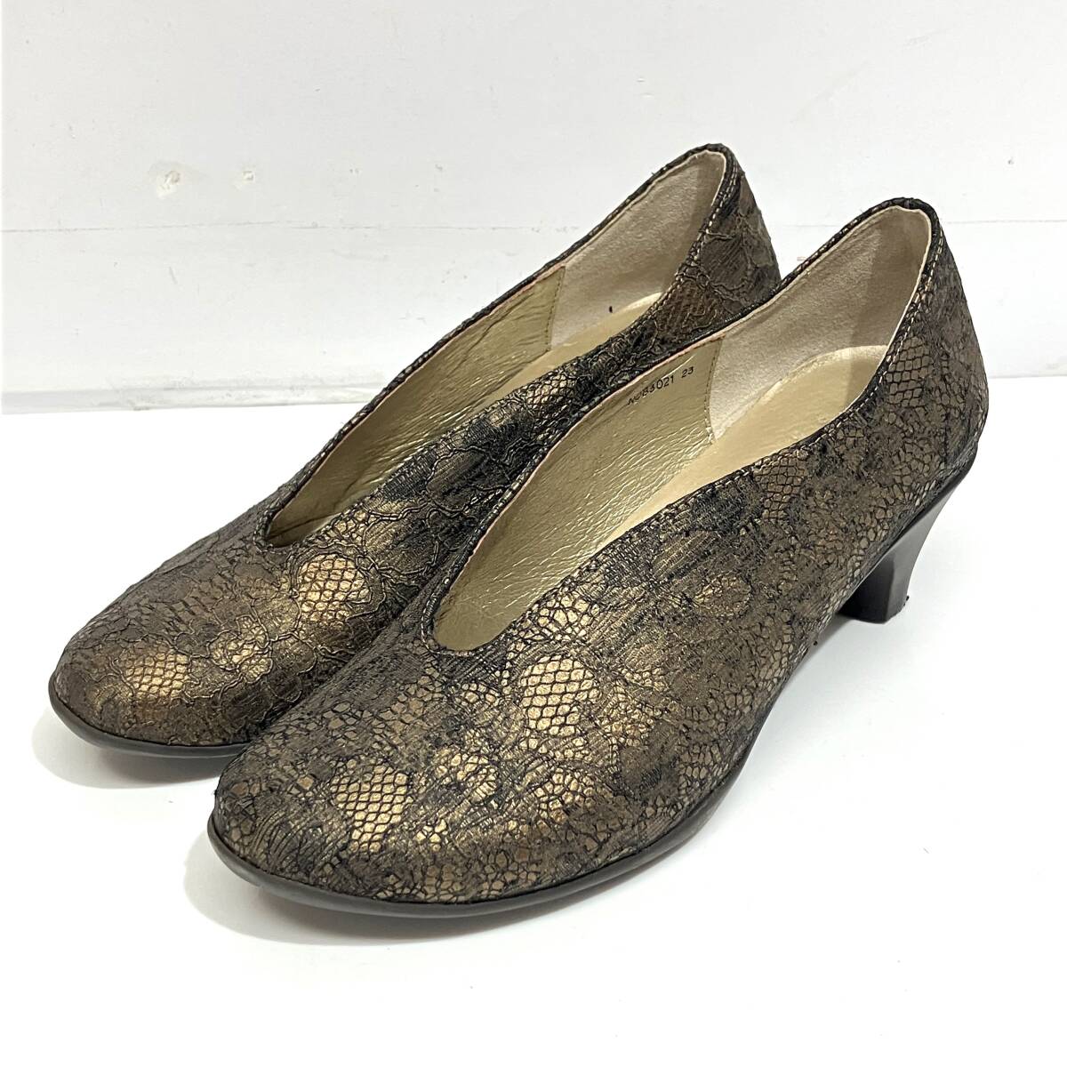 志木 fitfit/フィットフィット 本革 Vカット レース素材 パンプス 23EEE 23cm ゴールド×ブラック(23.0cm)｜売買されたオークション情報、yahooの商品情報を ...