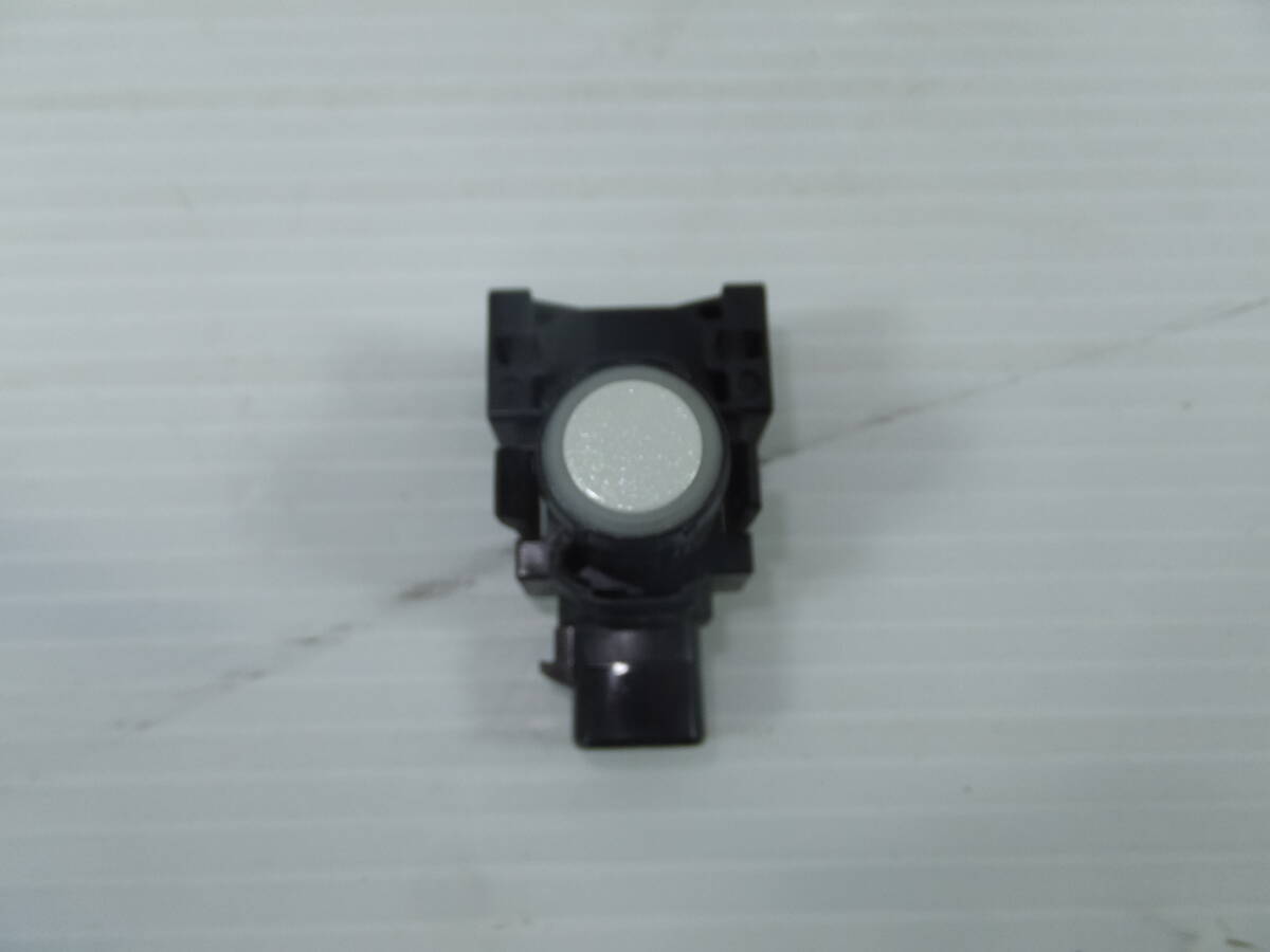 C426 ダイハツ純正 ウルトラソニックセンサー クリアランスソナー センサー 2P 89341-B2020-A1 パールホワイトⅢ W24 棚A-02(外装)｜売買されたオークション情報 ...