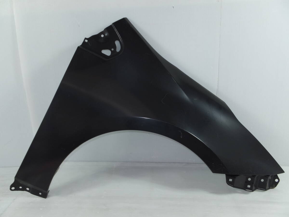 Yahoo!オークション - C465 新品未塗装 訳あり 50系 プリウス ZVW50 Z...