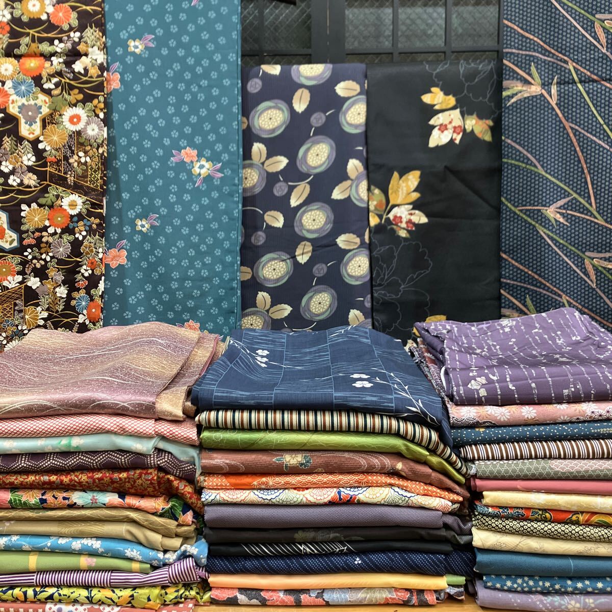 Yahoo!オークション - 一右衛門No.2782 洗える着物 小紋 43枚まとめ売...