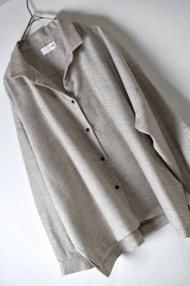 Yahoo!オークション - HUIS. ハウス ヤクウール混ざっくりブラウスシャ...