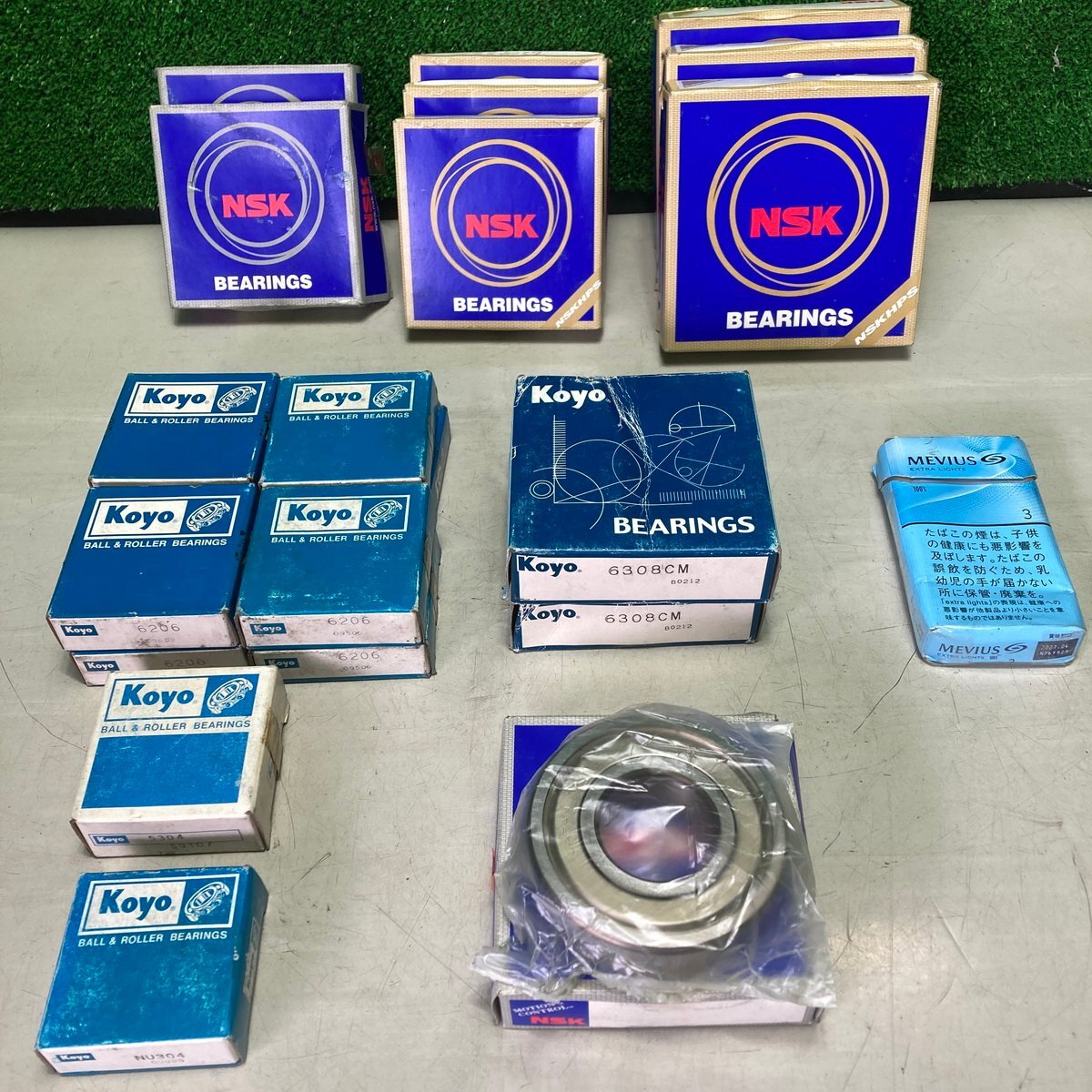 Yahoo!オークション - 春友b054 NSK Koyo 深溝玉軸受含む ベアリング ...