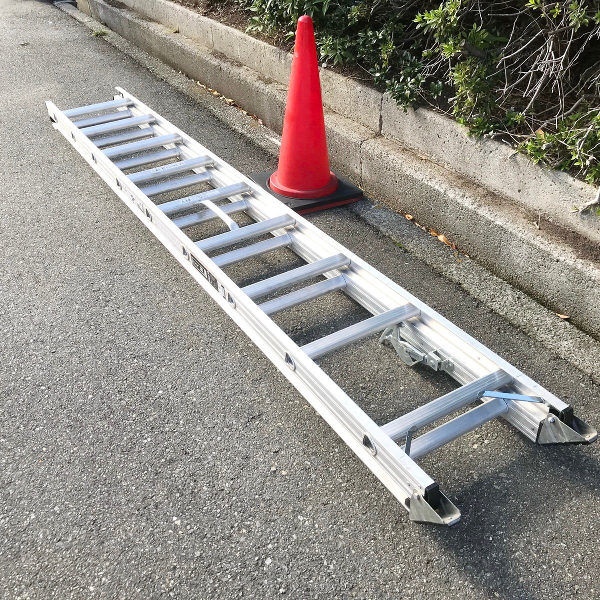 Yahoo!オークション - 雲清g607 ピカ アルミ製2連はしご スライダー梯...