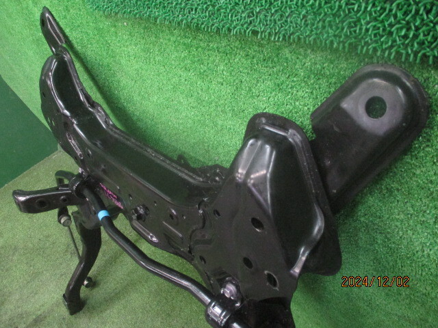 Yahoo!オークション - MXPH10 トヨタ ヤリス 令和3年 エンジンメンバー...