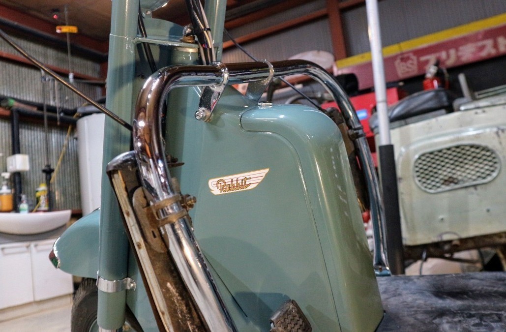 Yahoo!オークション - 【左右セット】ラビットスクーターS53 S55エンブ...