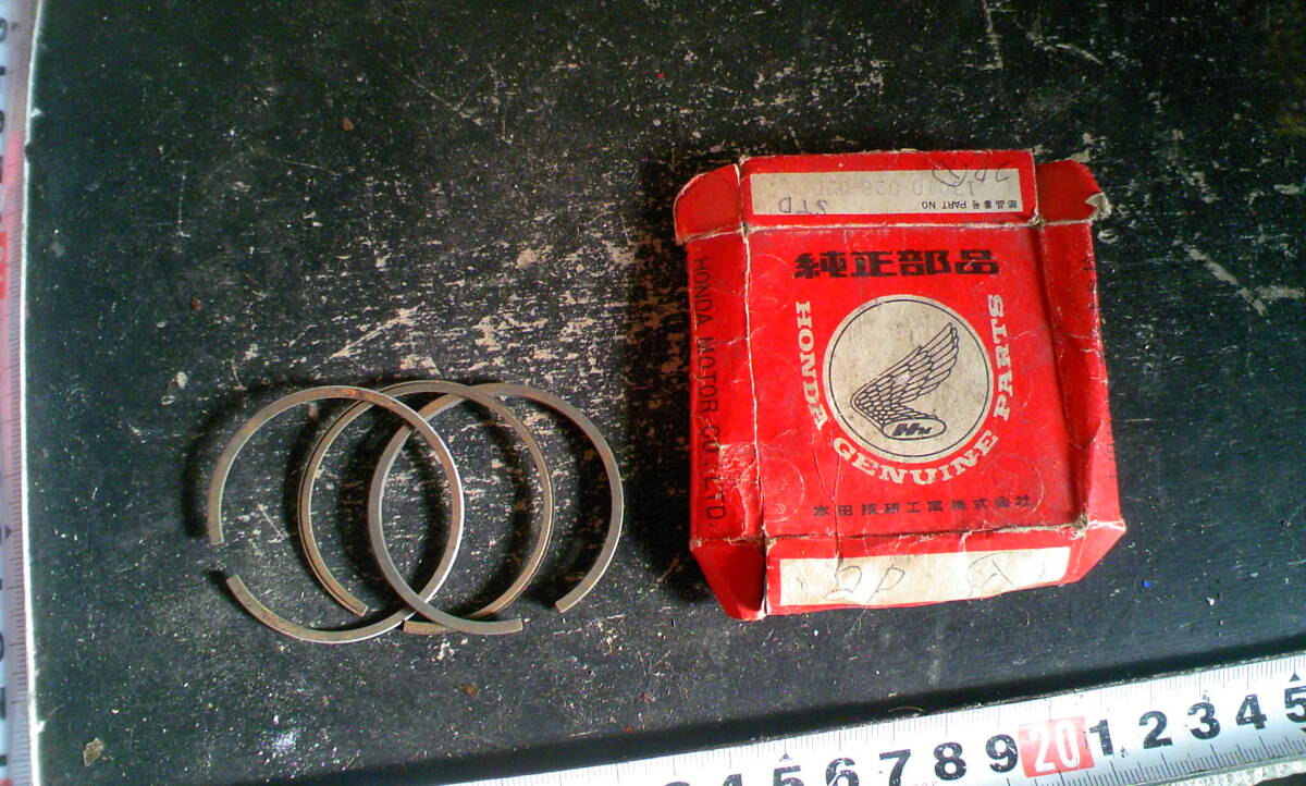 Yahoo!オークション - ホンダ HONDA CS90 STD ピストンリング 当時物 ...