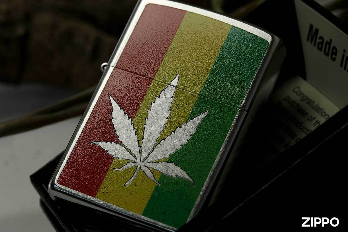 Yahoo!オークション - Zippo ジッポライター マリファナ Marijuana Lea...