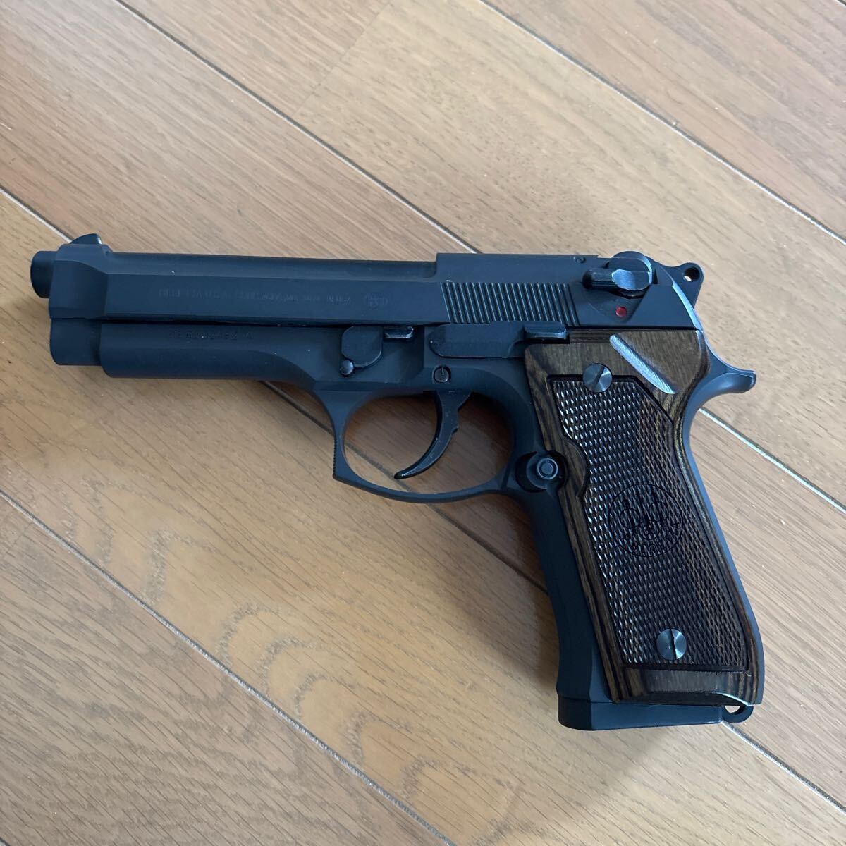 Yahoo!オークション - ガスガン ベレッタ 92F