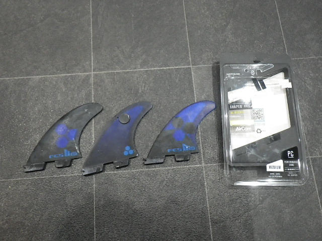 FCS2 AM PC TRI FINS/ FCSII エフシーエス2 アルメリック パフォーマンスコア トライ サーフボード サーフィン ショート｜アクセサリー