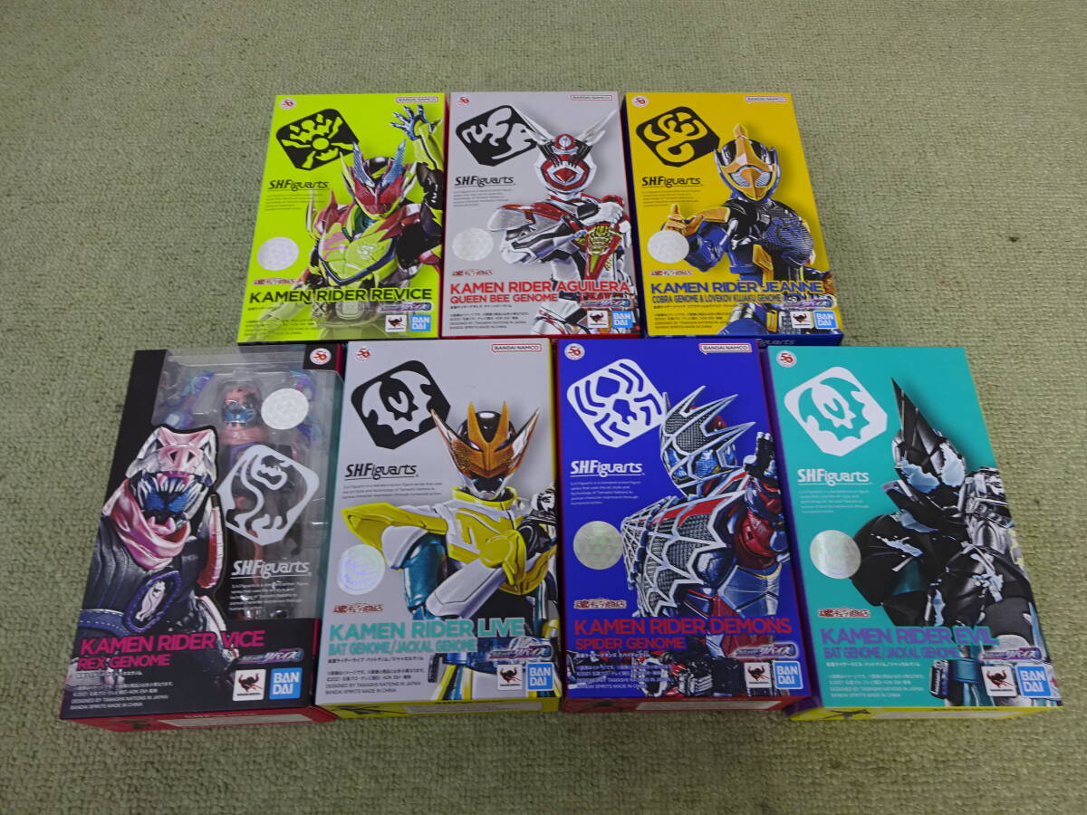 Yahoo!オークション - 098-K61) 中古品 S.H.Figuarts 仮面ライダーリバ...