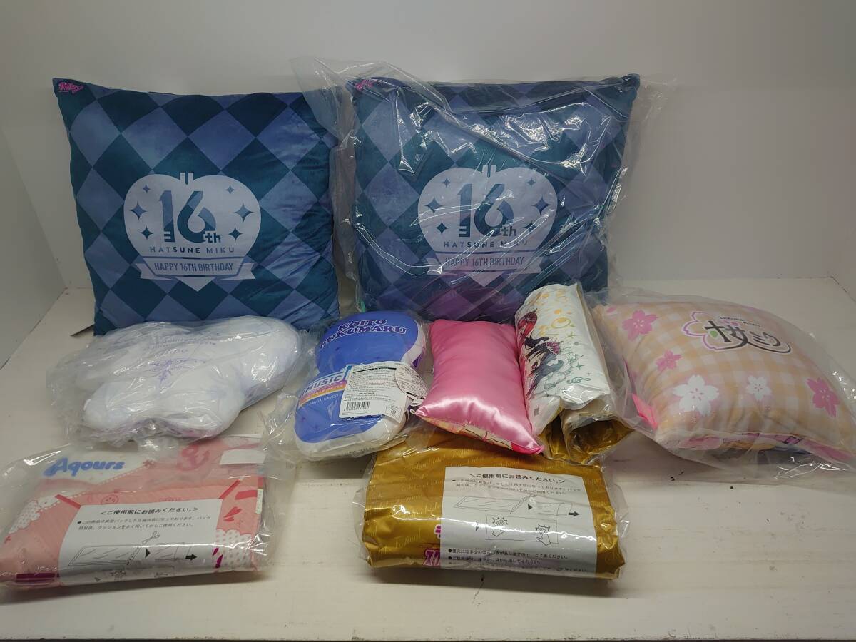 Yahoo!オークション - 078-R06) 現状品 クッション まとめ売り 初音ミ...