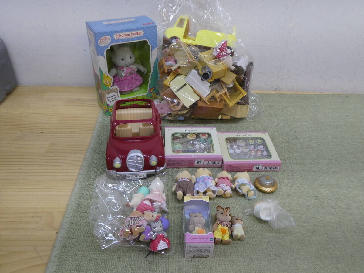 Yahoo!オークション - 103-Z07) 現状品 シルバニアファミリー まとめ売...
