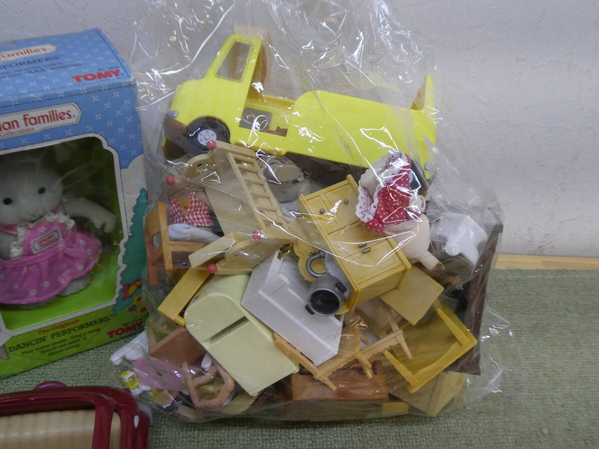 Yahoo!オークション - 103-Z07) 現状品 シルバニアファミリー まとめ売...