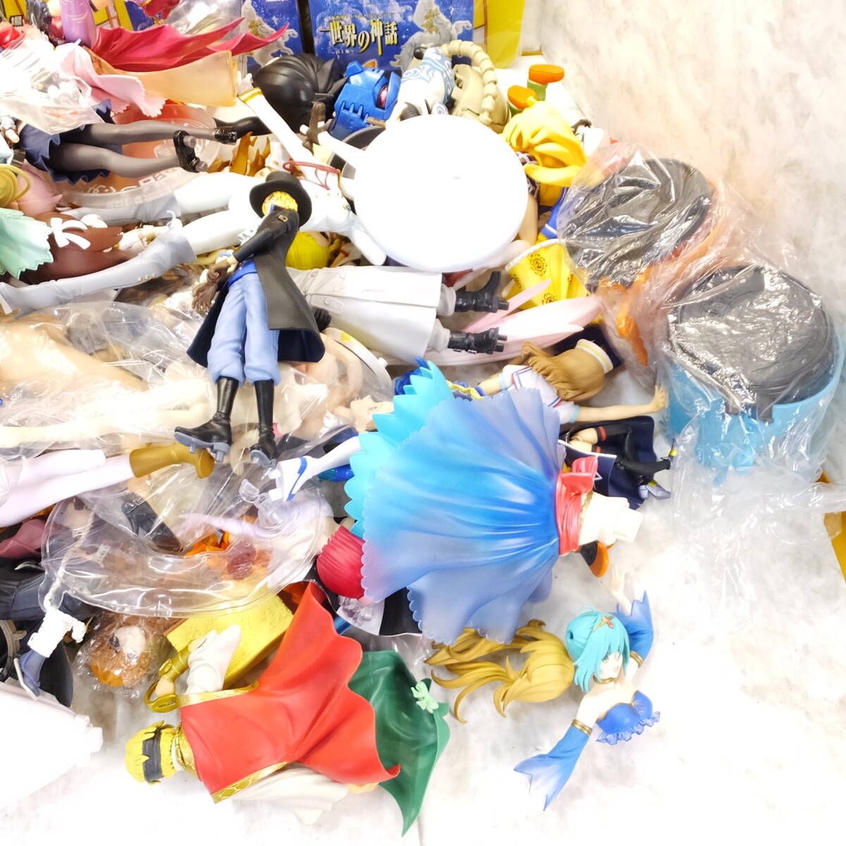 Yahoo!オークション - Y618 ジャンク 美少女 フィギュア など まとめて...