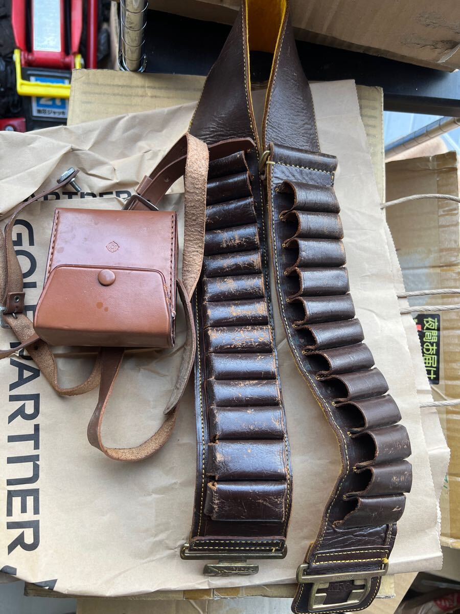 Yahoo!オークション - 散弾銃ホルスター 玉入れ 革製 ミリタリー 猟銃