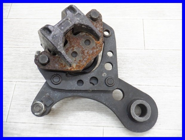 Yahoo!オークション - C389 GPZ400 ZX400A リアブレーキキャリパー TO...