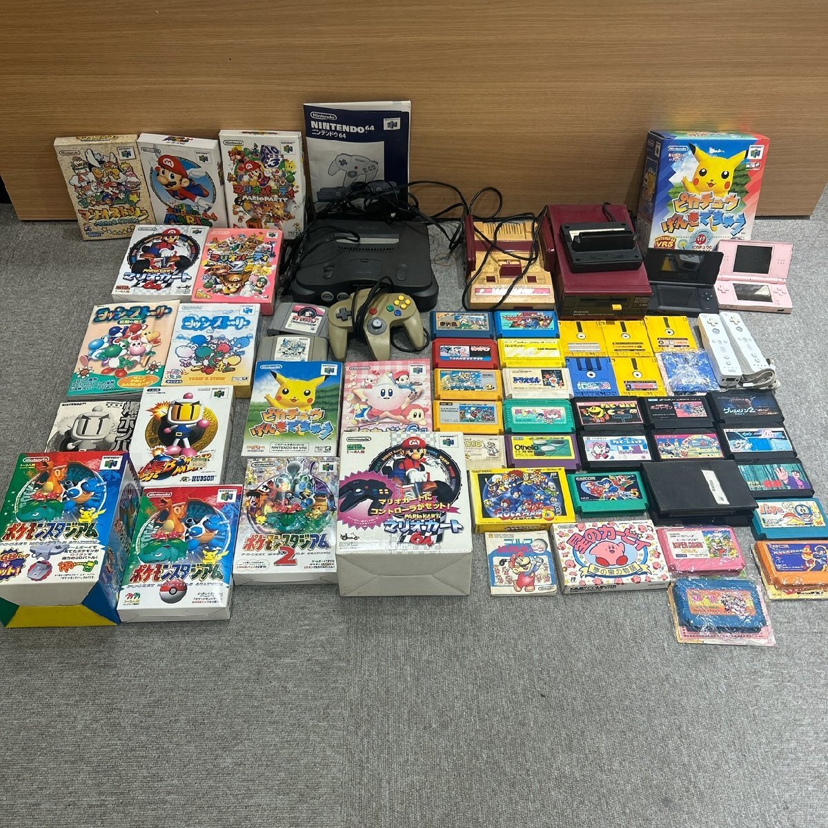 Yahoo!オークション - 【TOA-5413a】初期ファミコン Nintendo 64 DS カ...