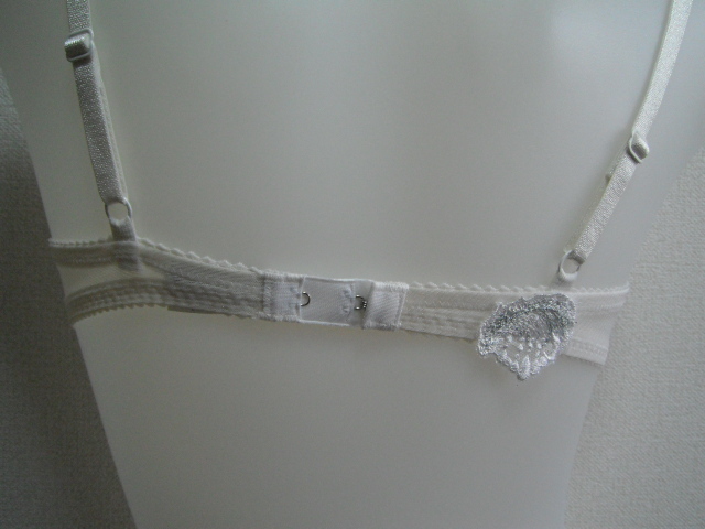 Yahoo!オークション - 美品 ワコール 高級 サルート C75 ブラジャー BT...