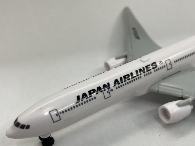 Yahoo!オークション - JAL搭乗時に子供用にもらえるプラモデル JA7...