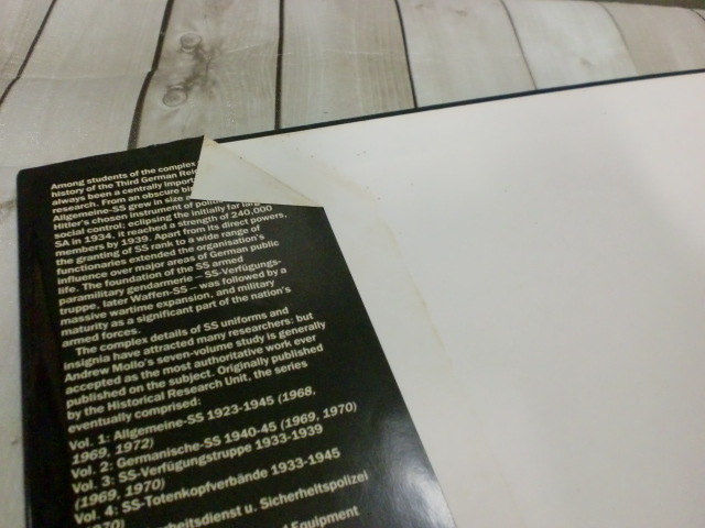 Yahoo!オークション - 『洋書』UNIFORMS OF THE SS VOLUME 5 SICHERHEI...