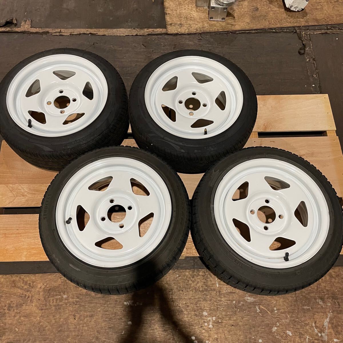 ESB TC01 7J 14インチ 鉄チンホイール 軽トラ 軽バン タイヤ付き 7J PCD100(社外品)｜売買されたオークション情報、yahooの商品情報をアーカイブ公開 - オークファン ...