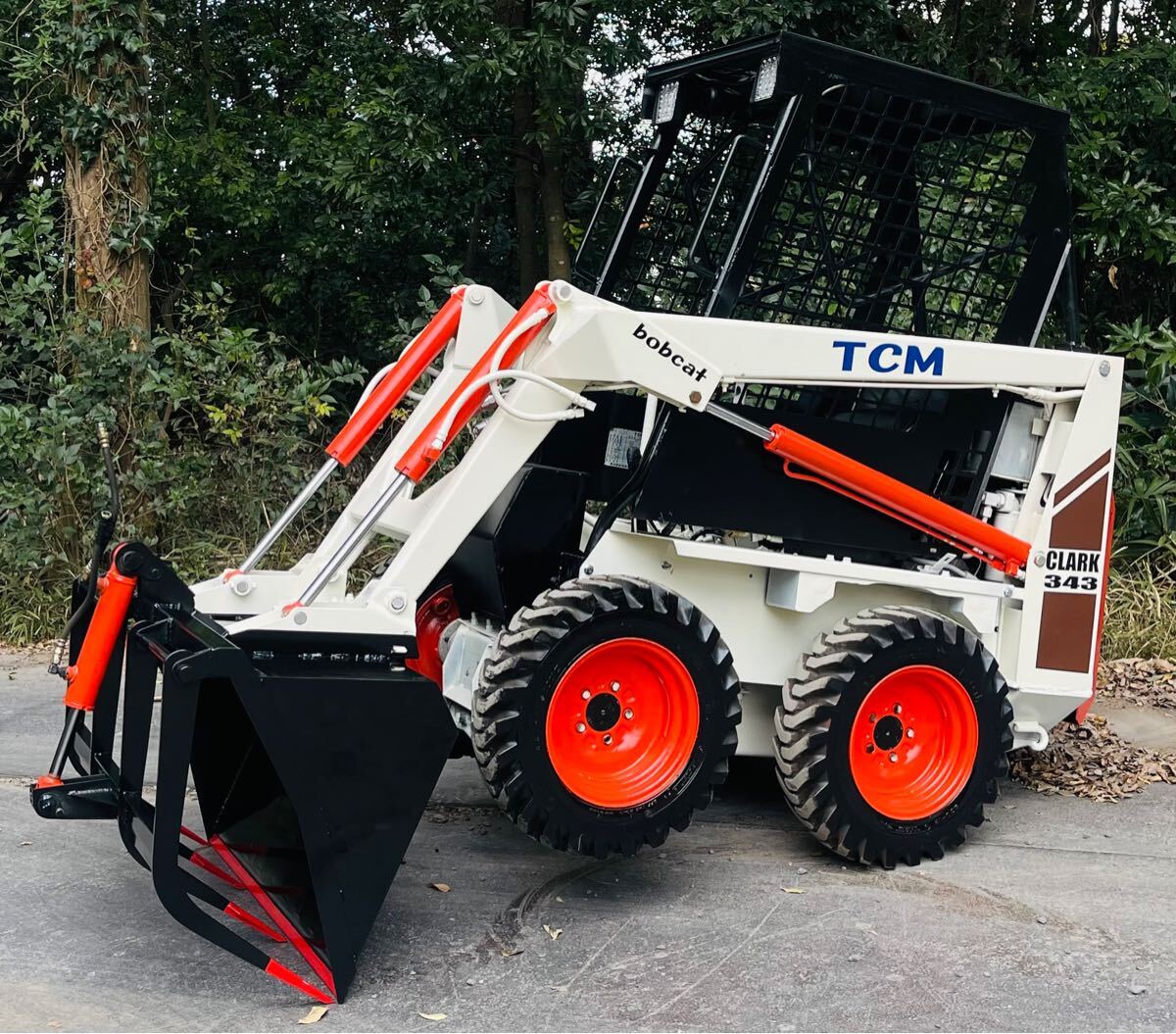 Yahoo!オークション - TCM ボブキャット343 TCM BOBCAT 343 4WD ディー...