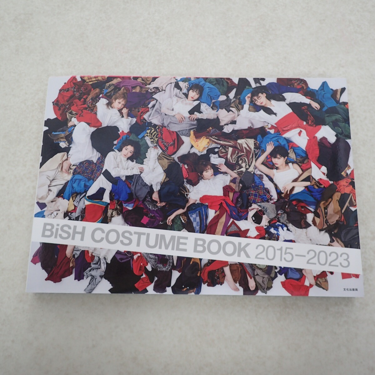 BiSH 書籍 BiSH COSTUME BOOK 2015-2023 ビッシュ アイナ・ジ・エンド/セントチヒロ・チッチ/モモコグミカンパニー 等【IO｜代購幫